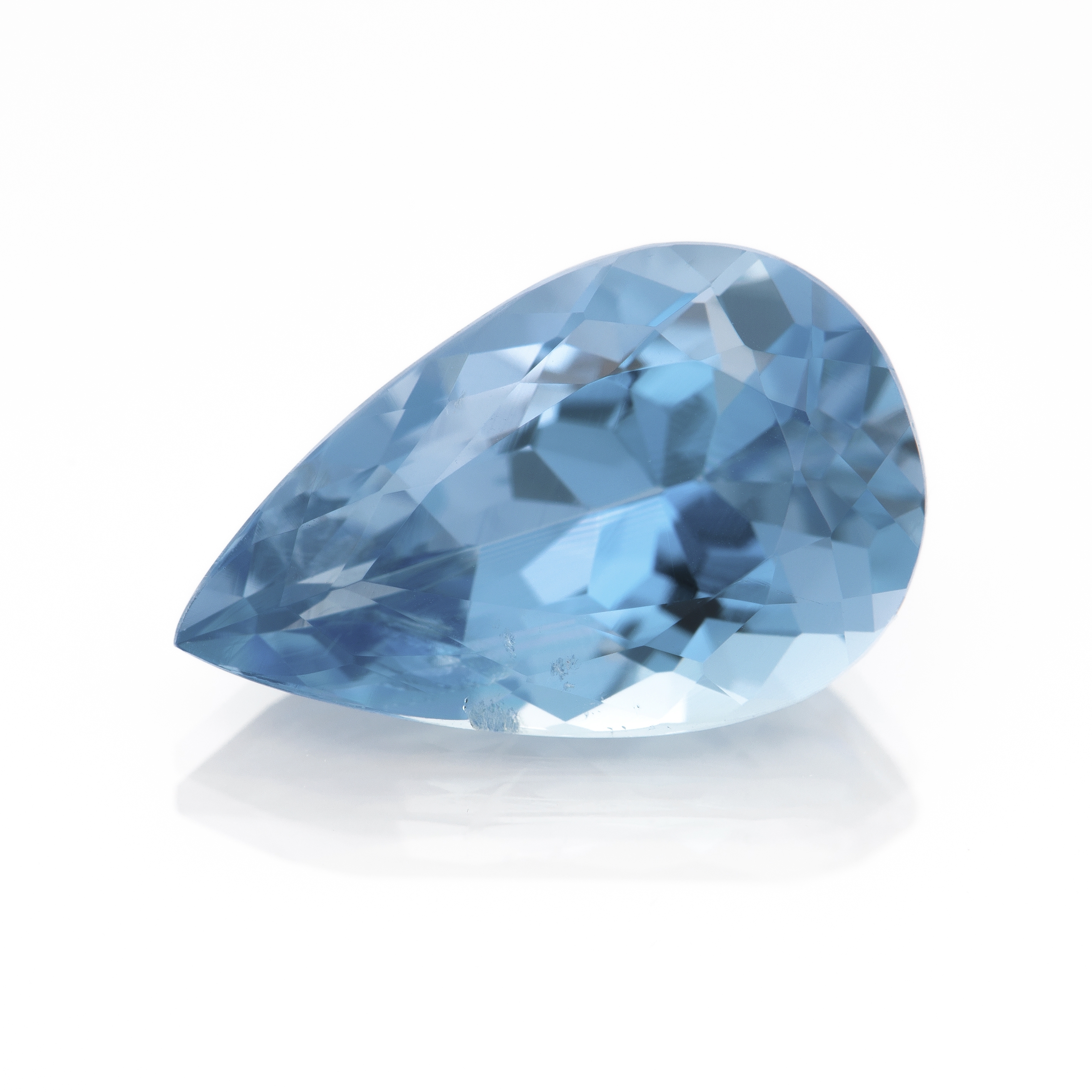 Aquamarine | Blue variety of Beryl | Mayer and Watt